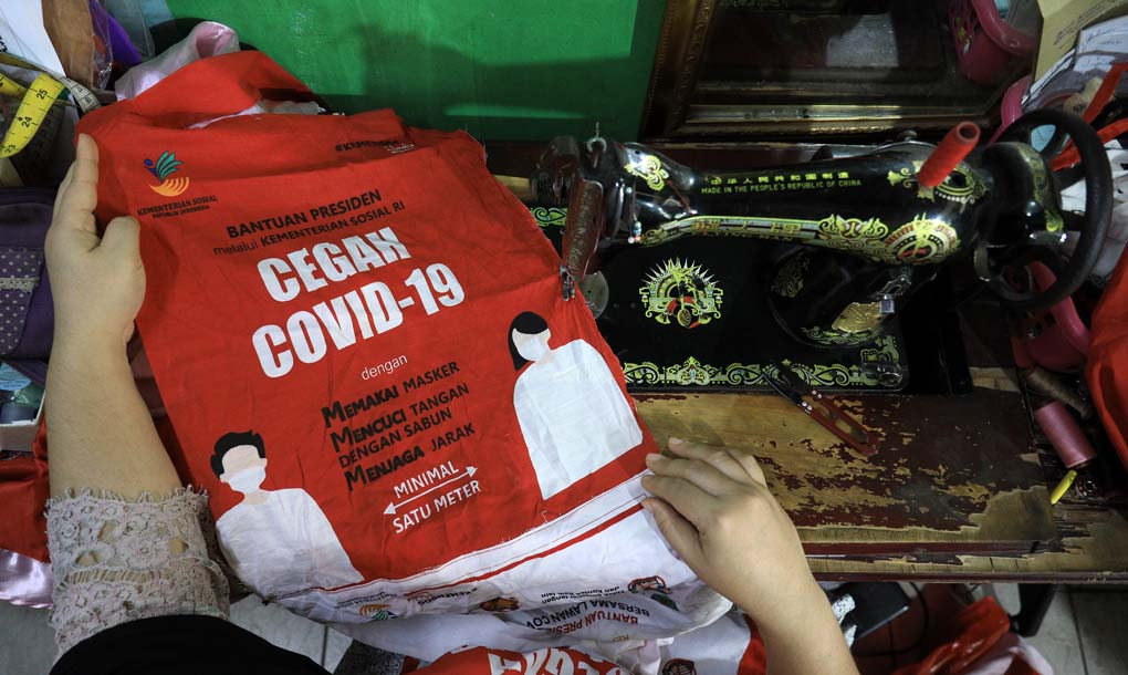 UKM Dari Bahan Tas Bansos Covid-19 - Economic Zone